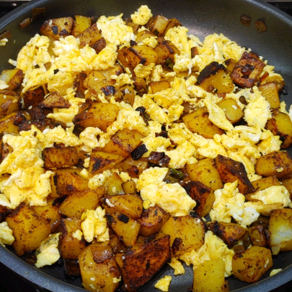 Roasted Potato Hash Bowl with Scrambled Eggs | White Heron Tea & Coffee